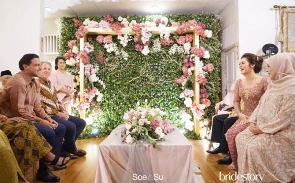 12 Prosesi Lengkap Susunan Acara Lamaran Pernikahan - The Hello Brides